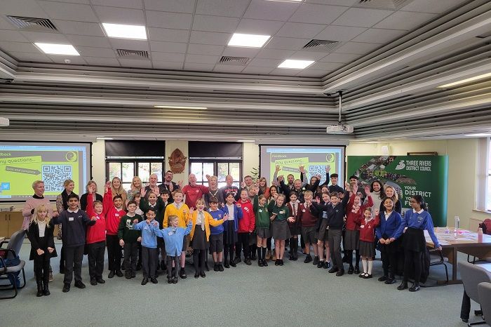 Young people meet politicians and learn about democracy at Youth ...